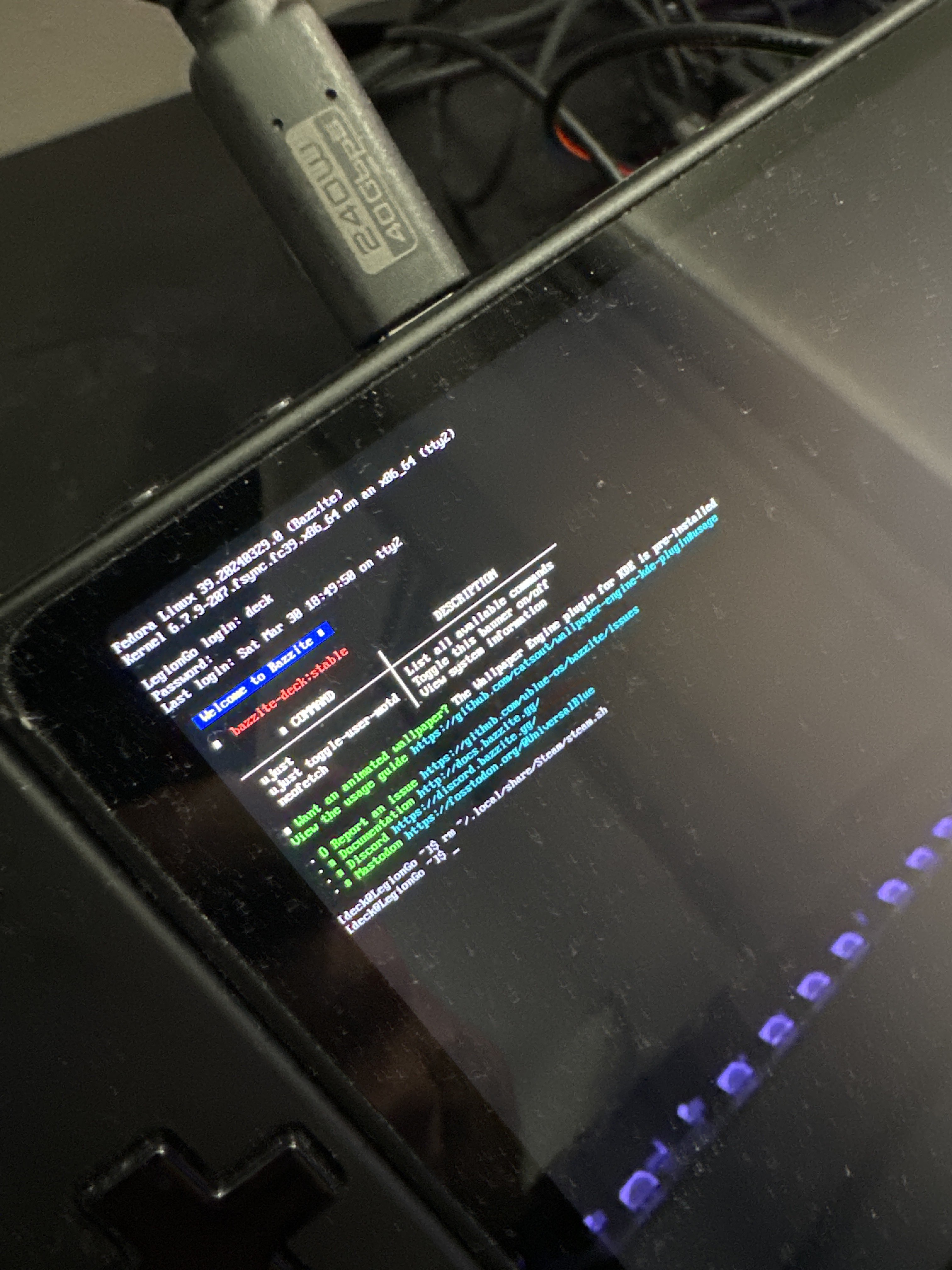 ctrl + alt + f4 - Universal Blue