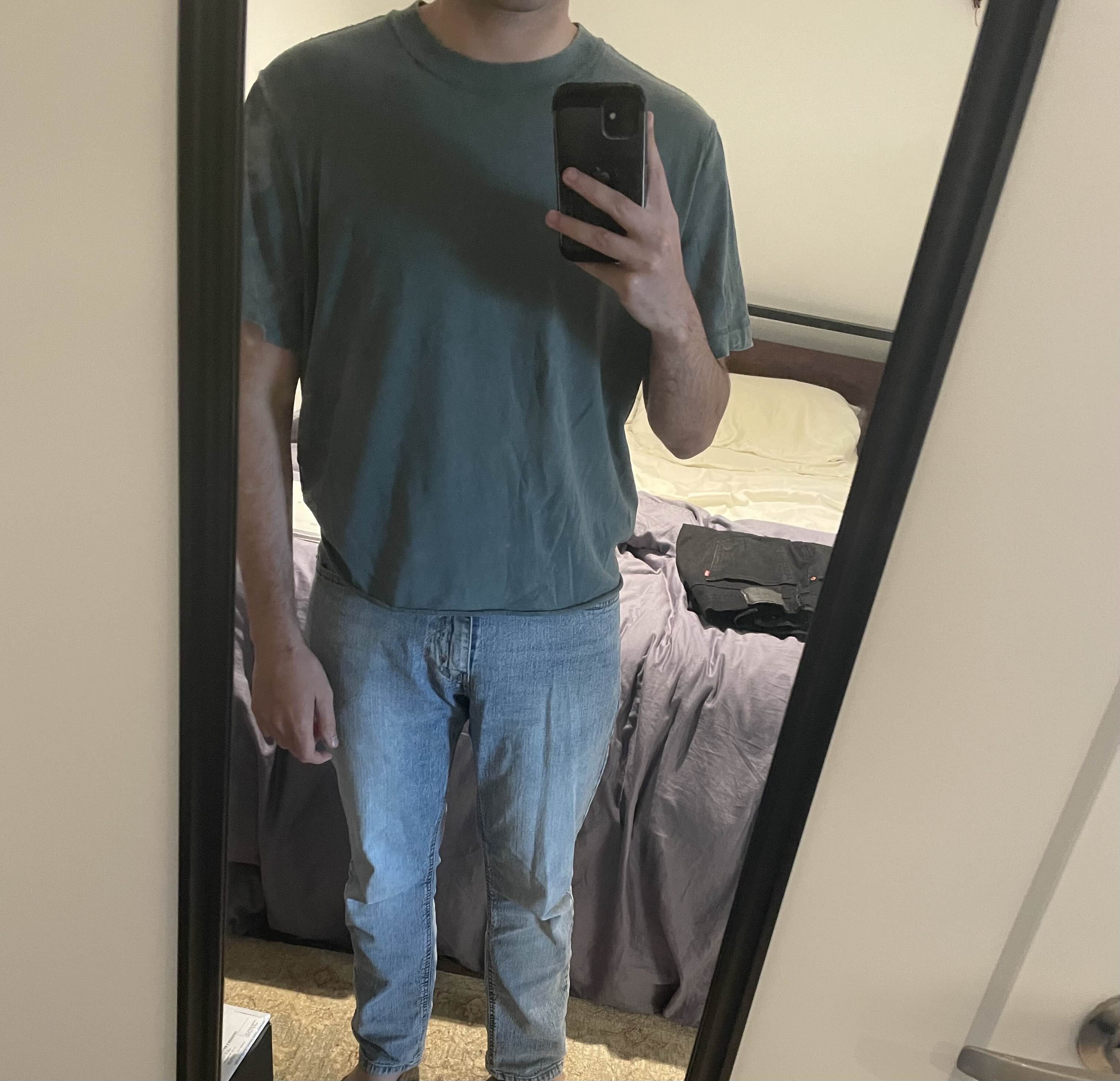 Which of these jeans colors goes better with a dark green cropped tee ...